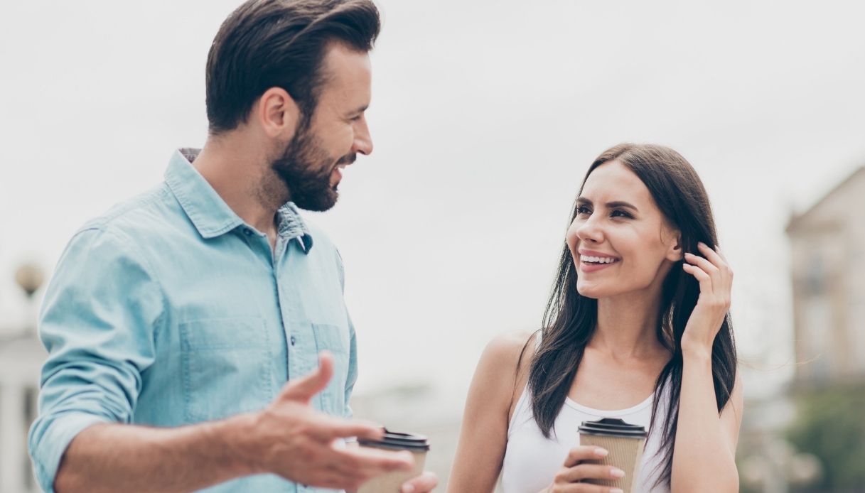 Perché si dice “attaccare bottone”?