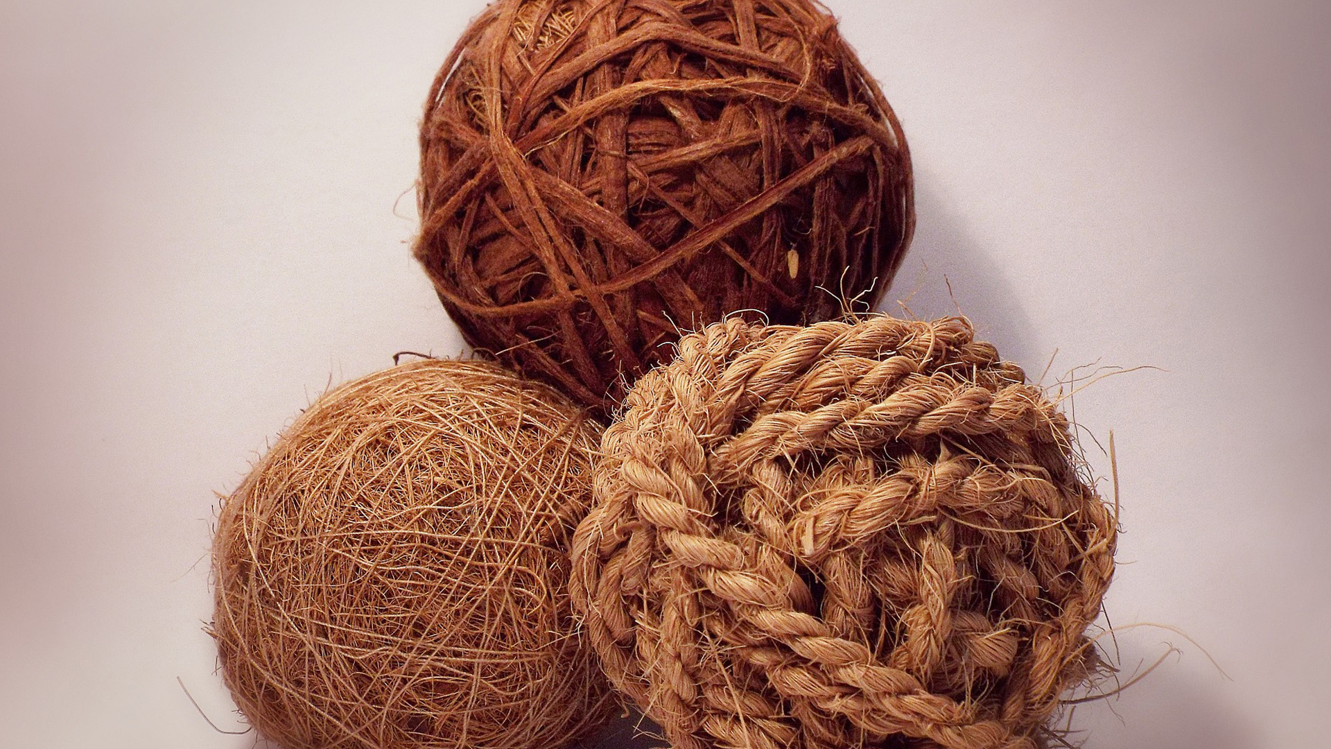 La matassa quanto più è arruffata e meglio s’accomoda