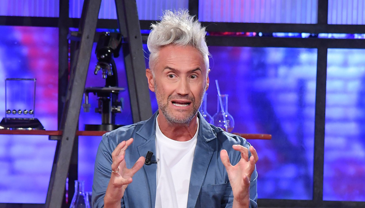 Schettini e la lezione sulle dipendenze (spiegate con un magnete)