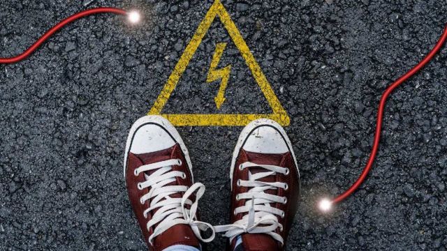 Cavi ad alta tensione: come evitare incidenti mortali e gravi Cavi ad alta tensione: come evitare incidenti mortali e gravi